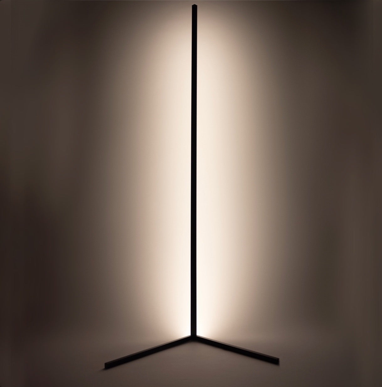 Minimalist Warm Color RGB LED Corner Floor Lamp - Ozarké