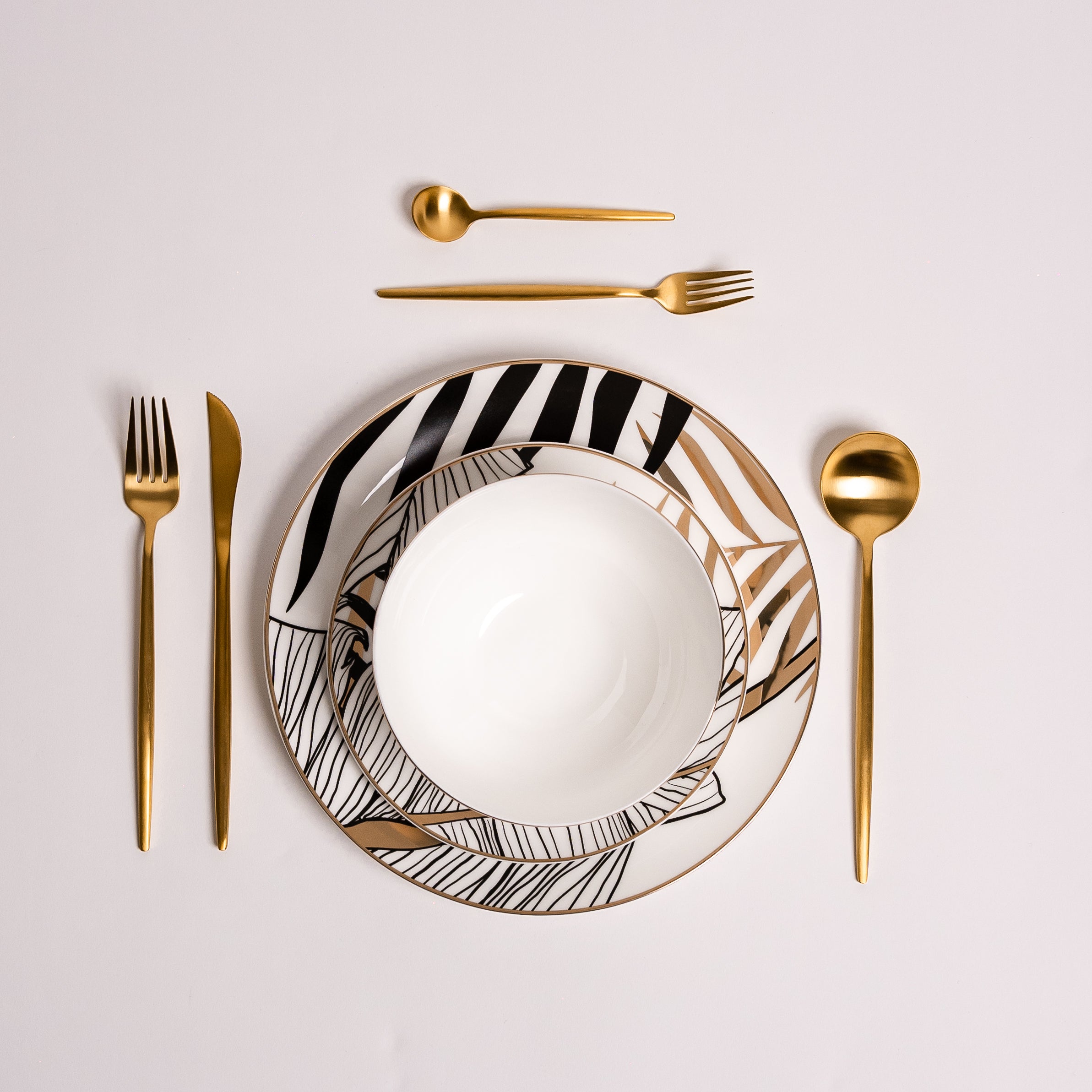 Alpha Golden Black Plates Set | Elegant Dinnerware for Dining