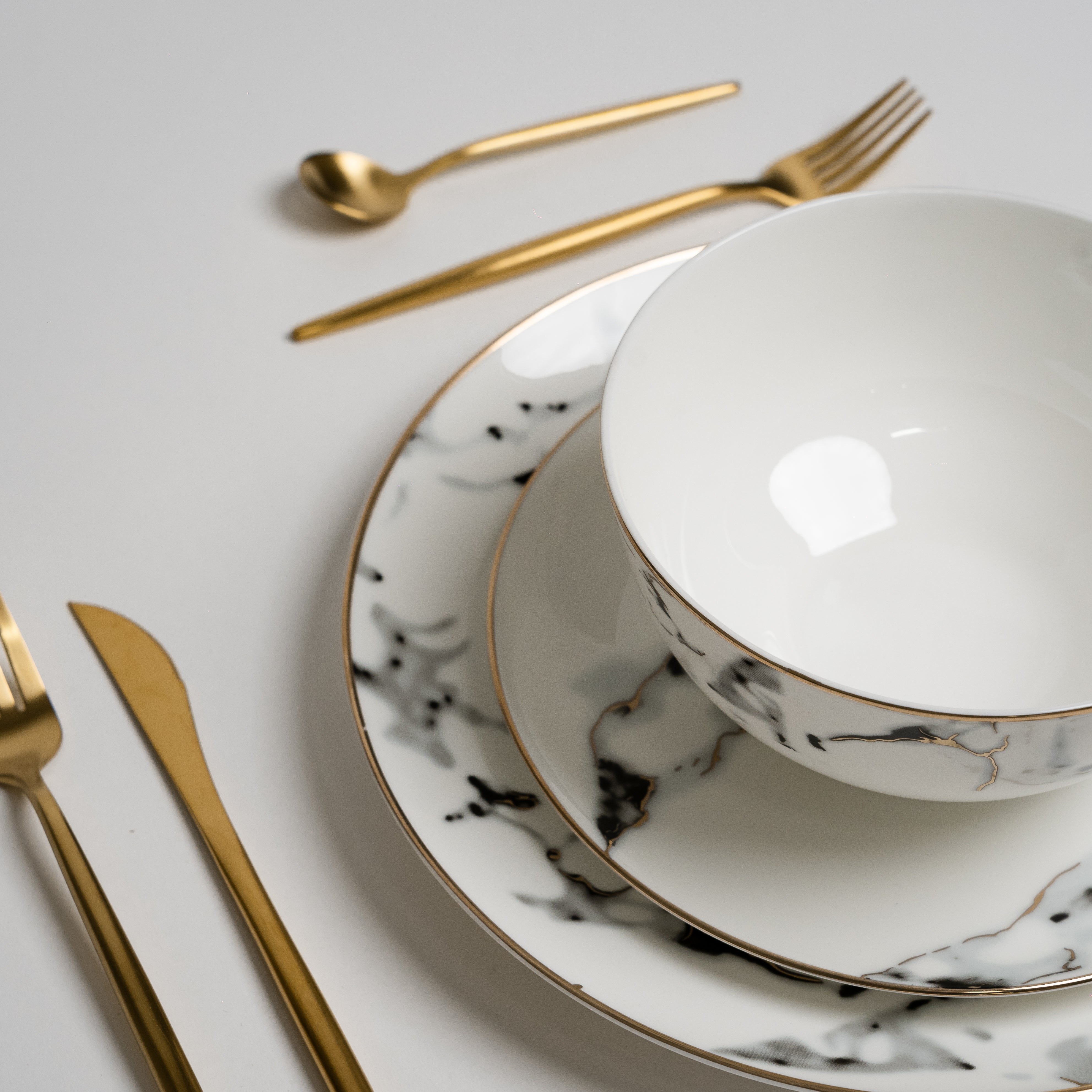 Grey Marble Dinnerware