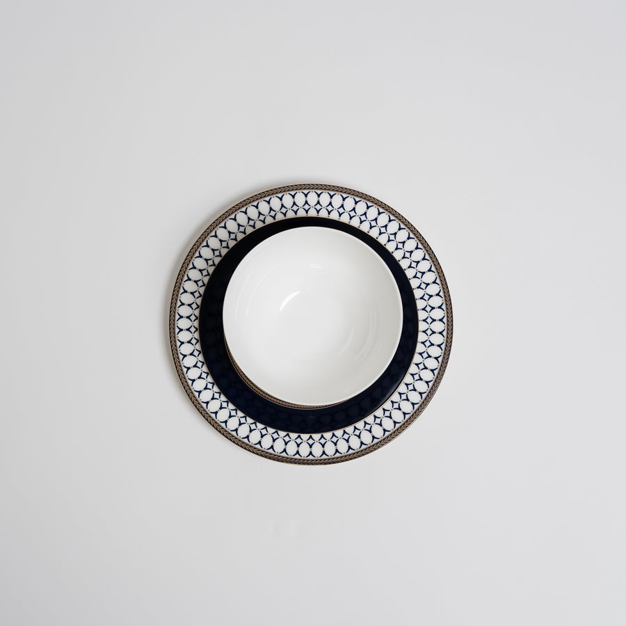 Vertex Wooden Plates Set