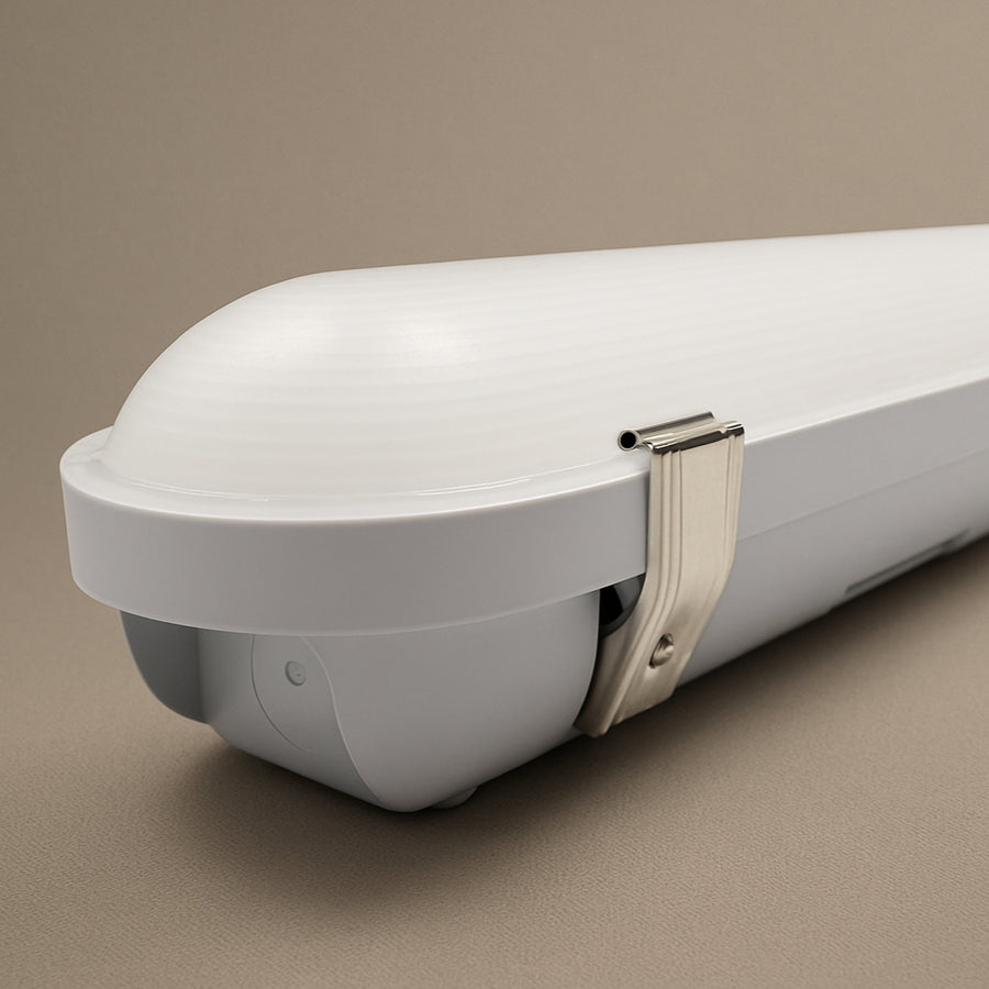 LED Seamless Vapor Proof Fixture